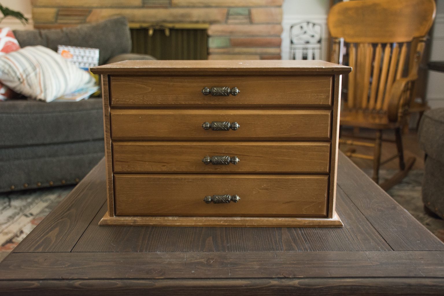 Before/After: $10 Jewelry Box Makeover
